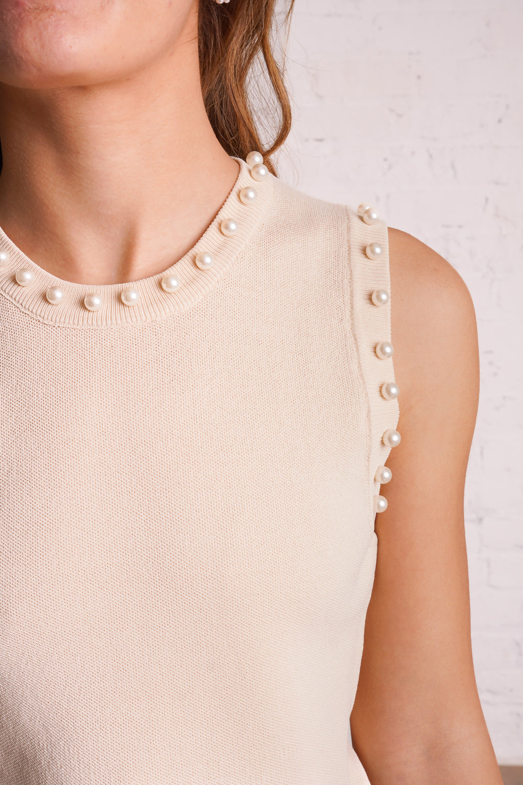 Elegant Pearl Top – Red Clover